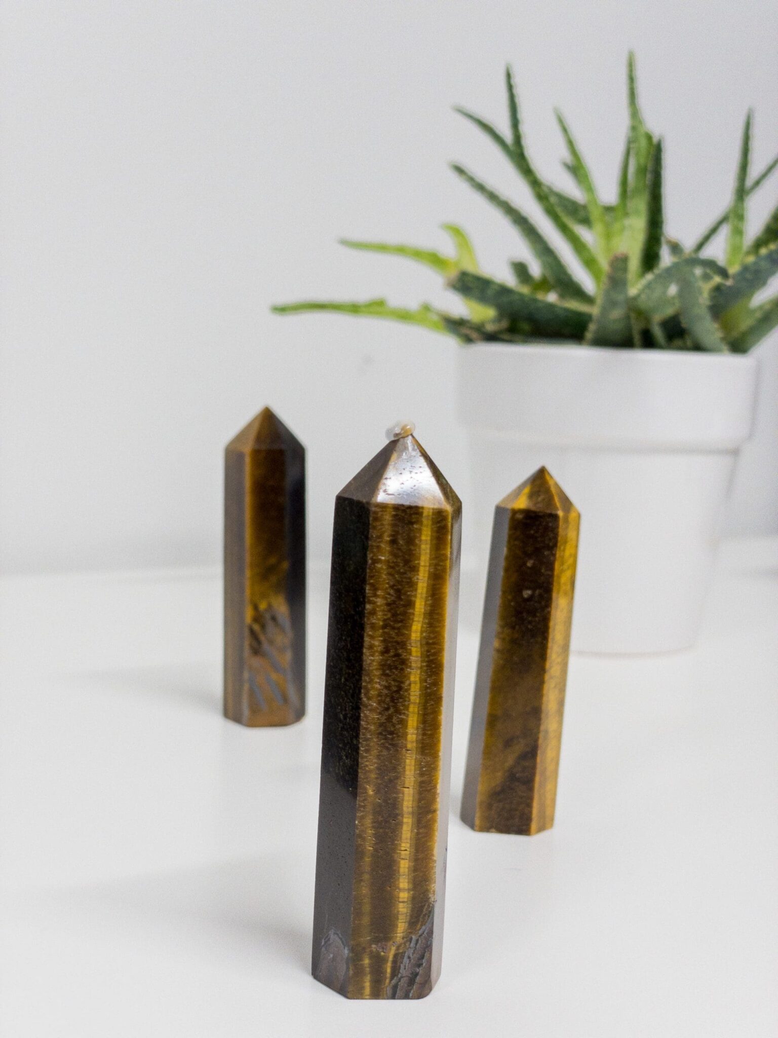 Tiger Eye Tower: Discover the Meaning and Properties of this Stunning ...