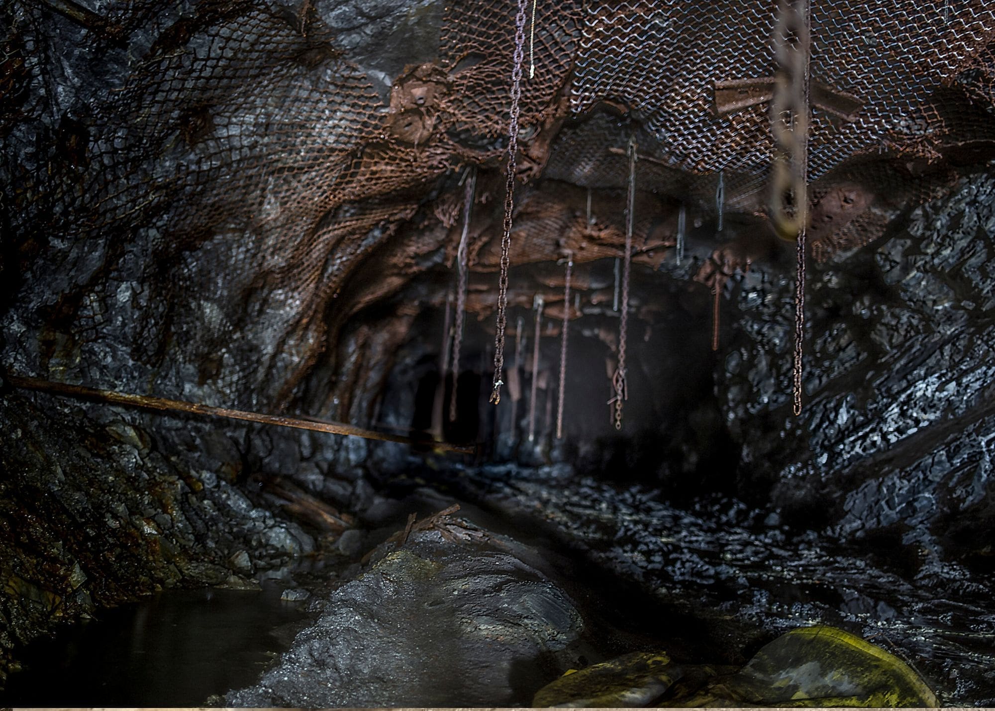 Gem Mining in Illinois Explored: Unearth Gemstones with Ultimate Guide