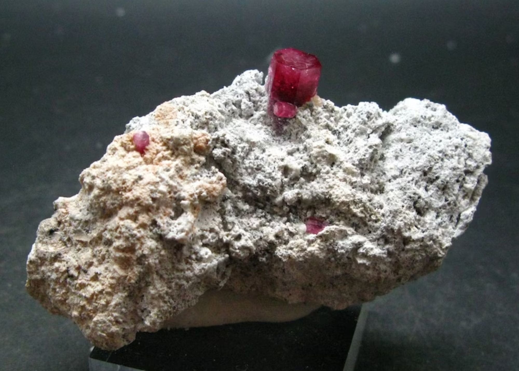 Gem Mining in Oklahoma: From Rare Finds to Top Mining Spots