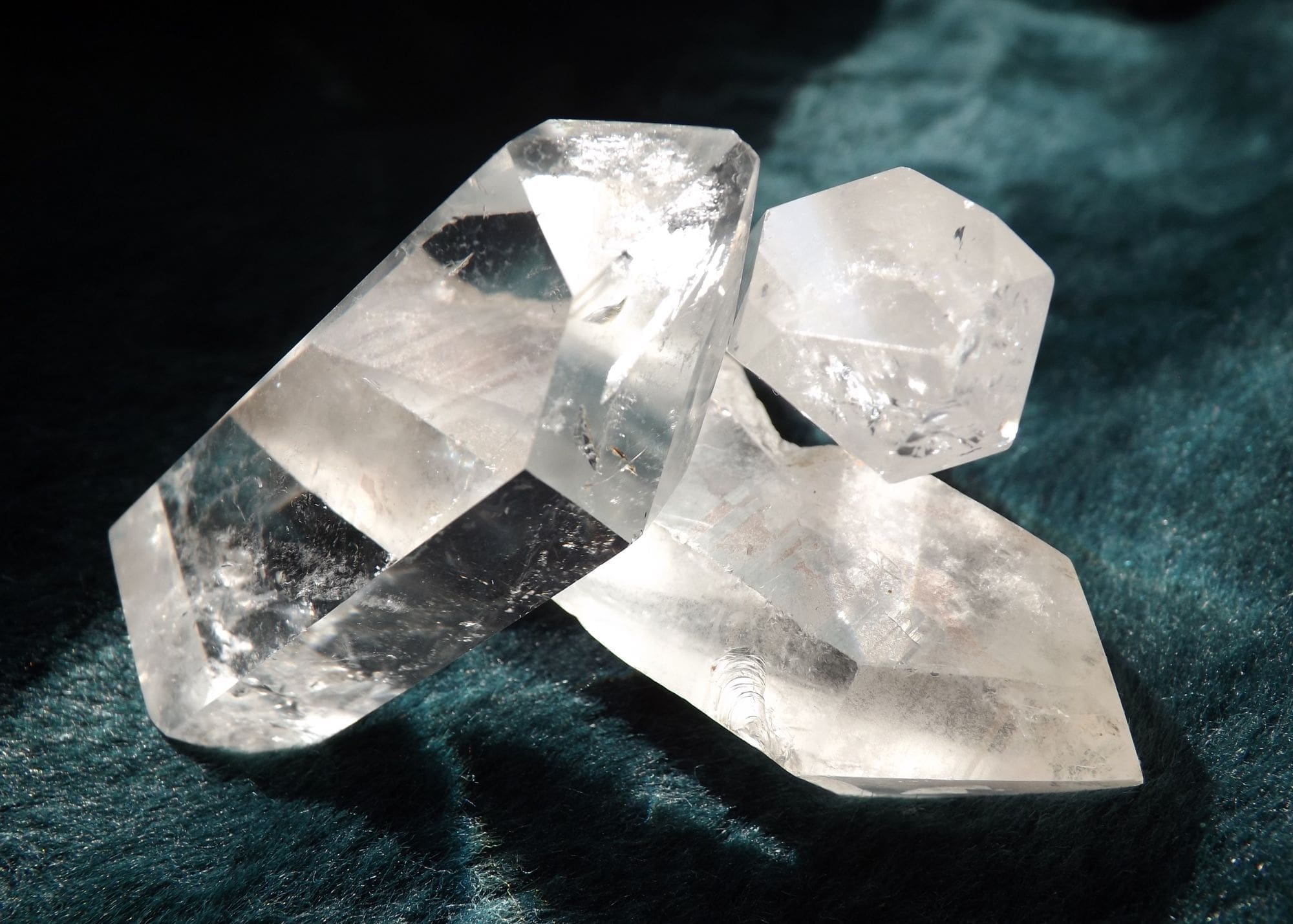 Clear Quartz: A Collector’s Guide to the Master Healer Crystal